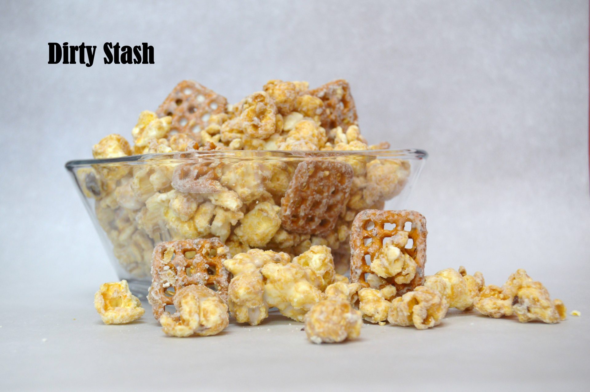 Deluxe Flavored Popcorns – Pop Around the Clock